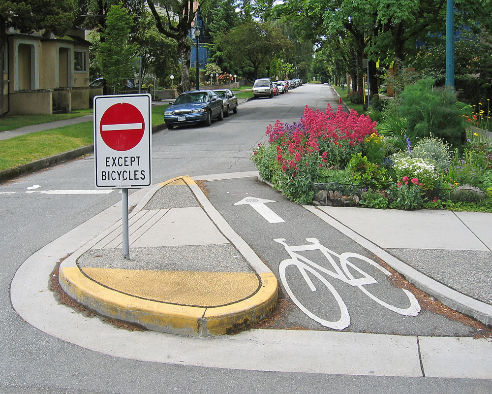 Briefing: Contraflow Cycling - ETSC