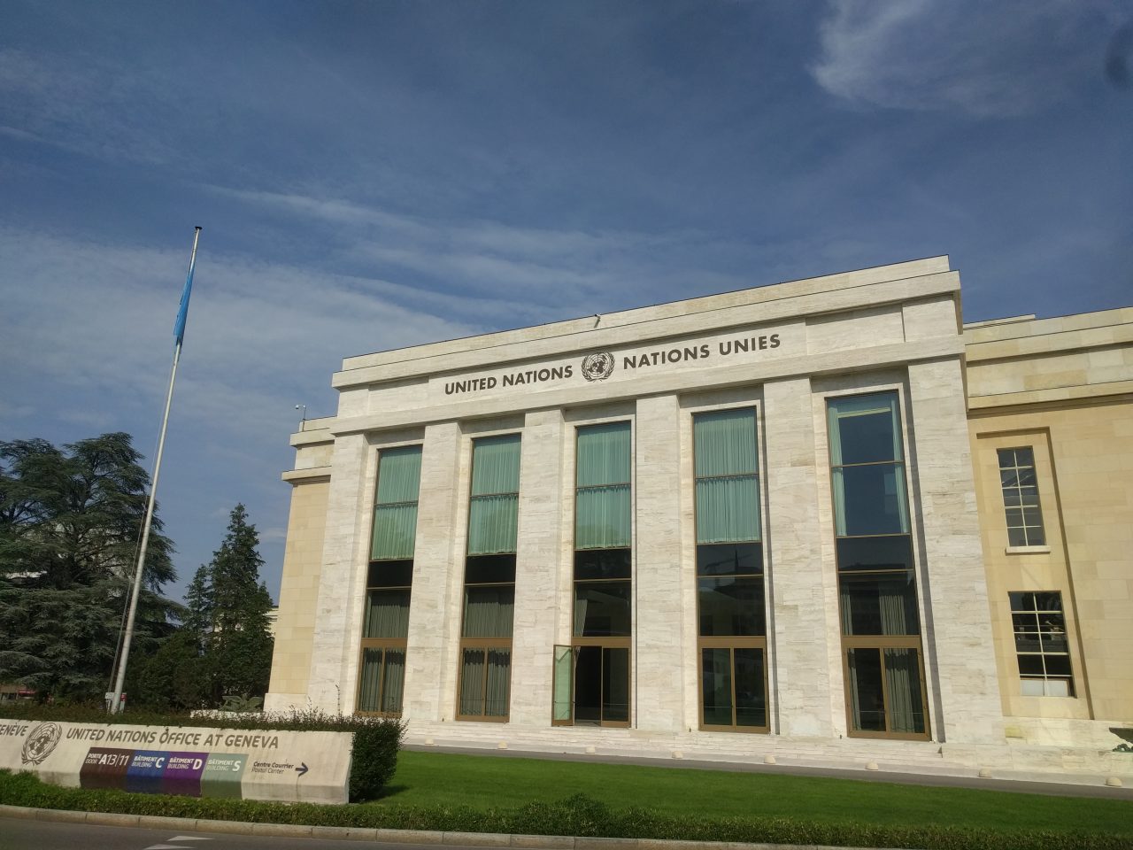 Risks of hands-off driving and system-initiated lane changes in Level 2 ...