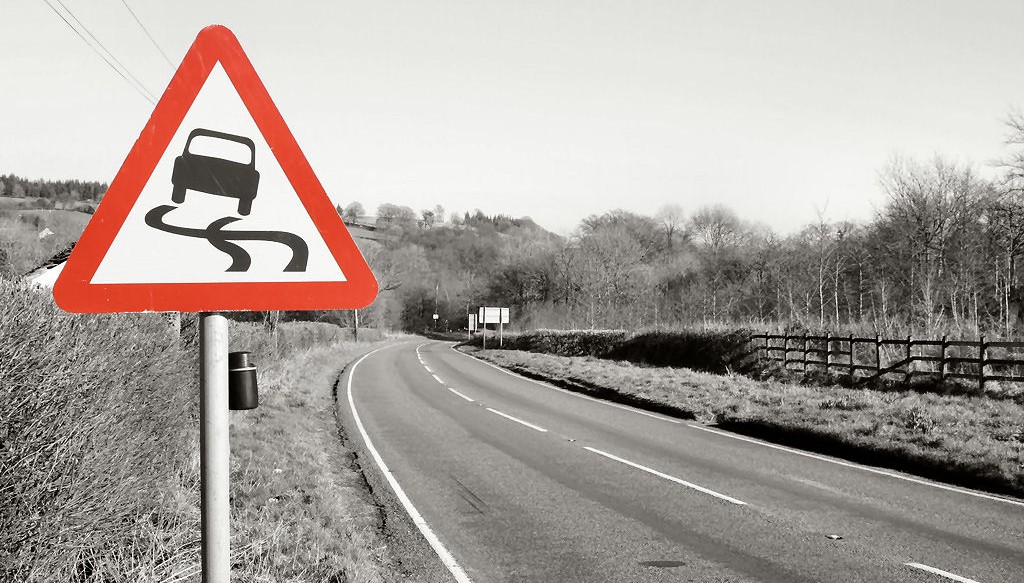 Sweden uses real-time car data to detect slippy roads - ETSC
